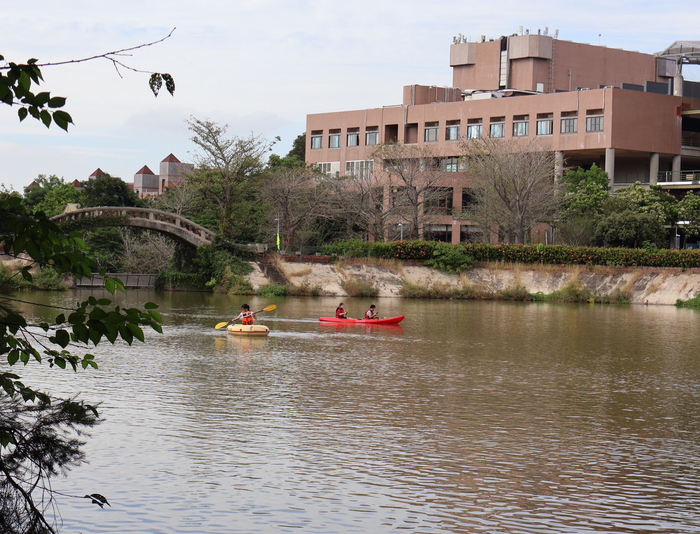 Promoting love through communication: Chung Cheng canoeing and frisbee ...
